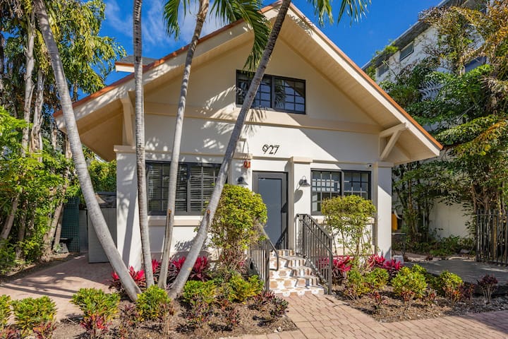 Chic South Beach 1br • Sleeps 4 - Bahamas