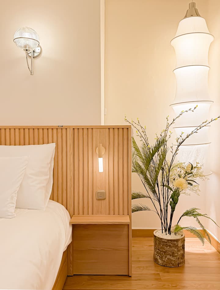 신규오픈20% 동대문Ddp 신당역 상왕십리역 편의점1분 쇼핑거리 신축건물 엘리베이터 짐보관 - South Korea