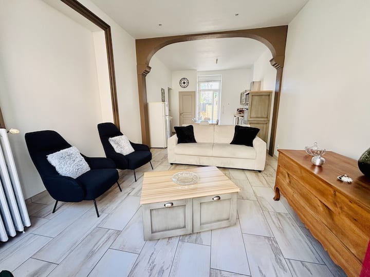 Appartement Atypique, Cour Terrasse, Dinard Centre - Dinard