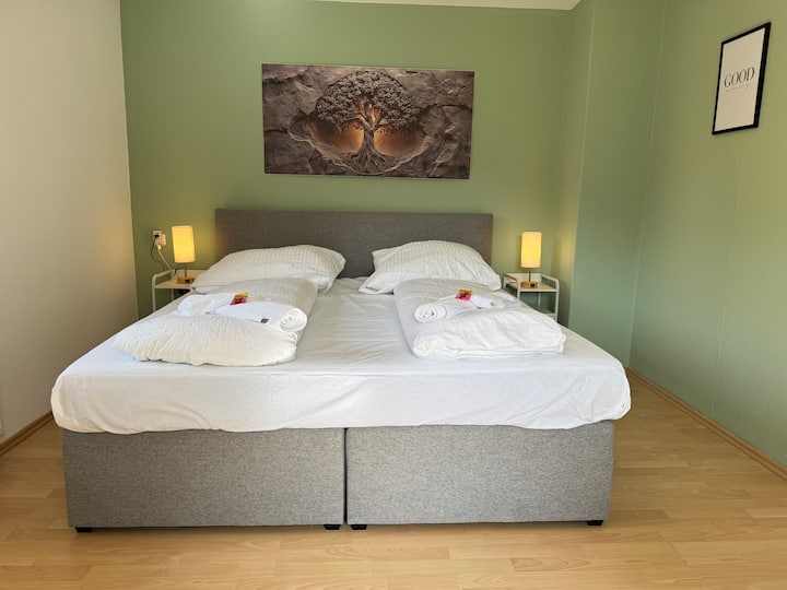 Fewo „Karwendelwald“, Nahe Edeka, Wanderweg + Isar - Mittenwald