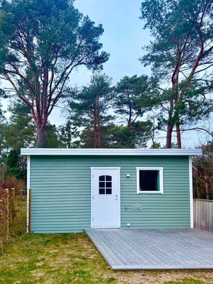 Mysigt Attefallshus I Ljunghusen 600m Från Strand - Höllviken