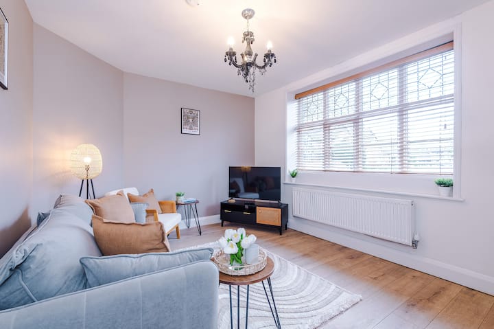 Rossett 2br Stay | Ideal For Work & Family - 렉섬