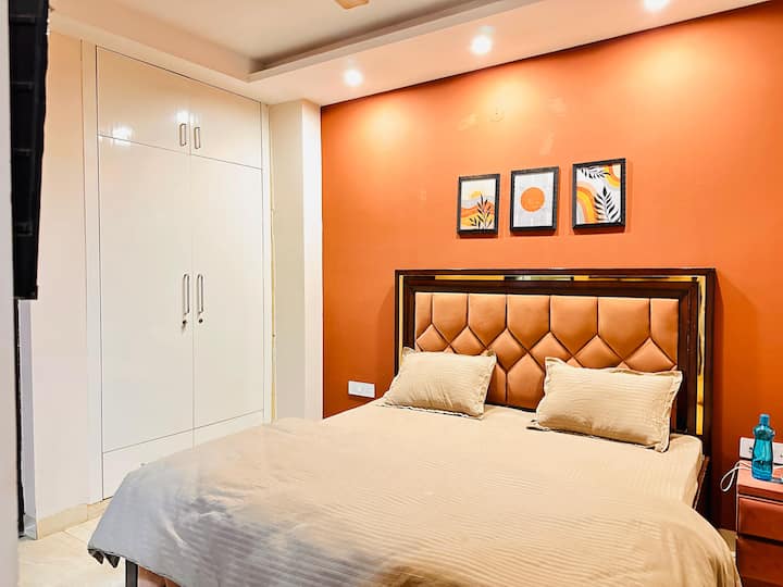 Cyberhuas Stylelish 2bhk (Early Checkin) Sec-46 - Gurugram