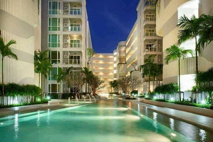 Cozy Room Pool View Near Central Featival Phuket - Phuket, Thailand