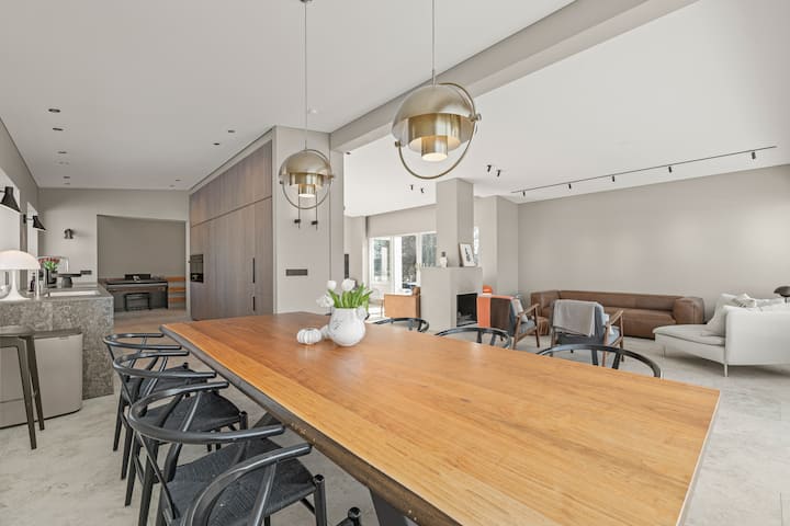 A Unique Luxurious Family Home - Greenland