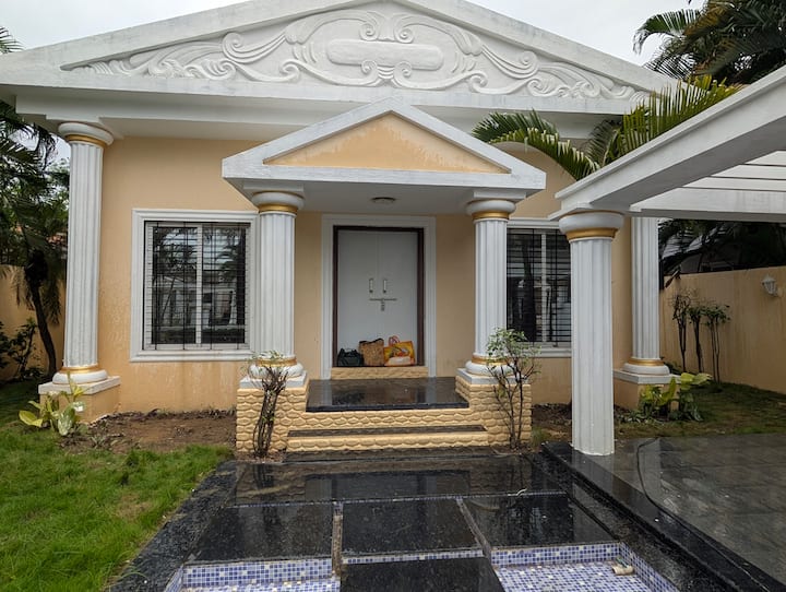 Artistic Roman Villa - Bardoli