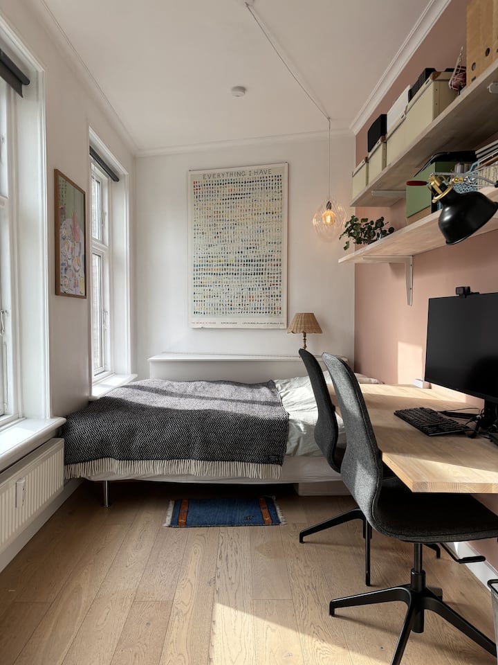 Central Og Familievenlig Lejlighed - Copenhague