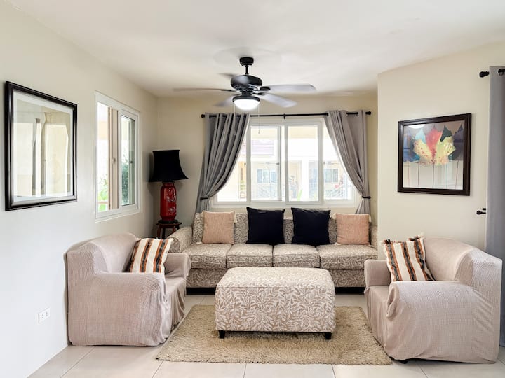 5br Home In A Peaceful Compound | Cebu City - Cebu