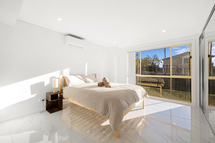 Coventry De - Blacktown