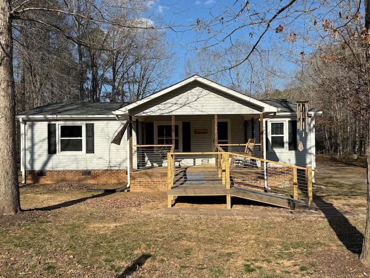 Nana’s Lake House - John H. Kerr Reservoir