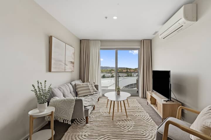 Three Bedroom Apartment With Resort Facilities - Canberra