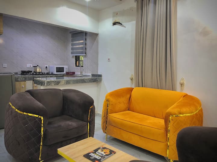 1br Serviced Apt | 24/7 Power | Gra Benin City - Benin City