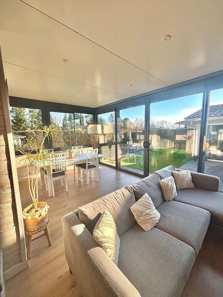 Charmante Maison Avec Piscine - Esprit Vacances - Le Porge