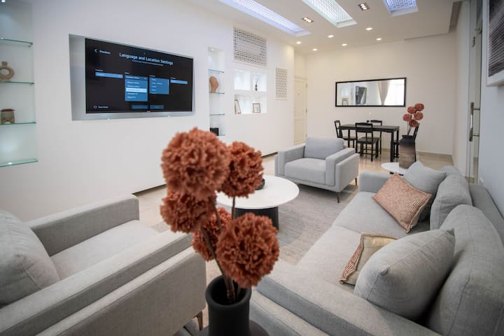 Luxury 3br Penthouse | Opp. Mall Of Oman - Muscat