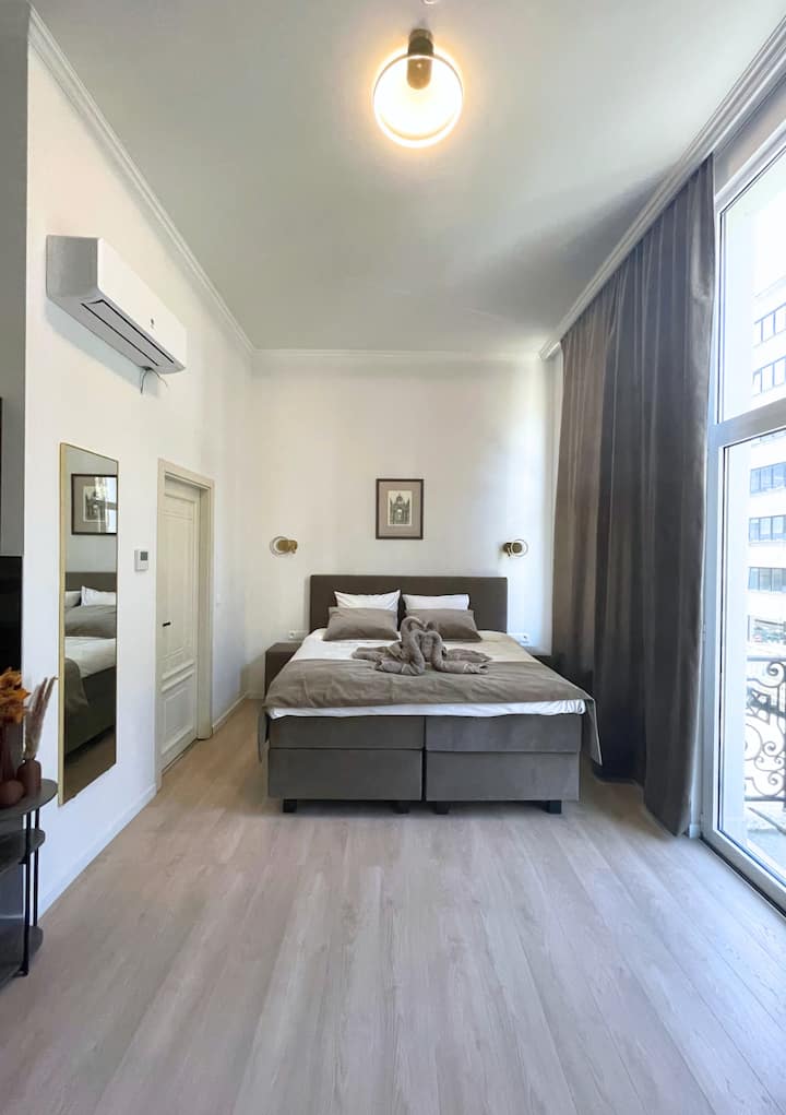 Diamond Suite In The Central Diamond District - Anvers