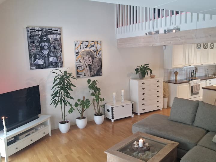 Mysigt Radhus I Idylliskt Kvarter. - Gothenburg