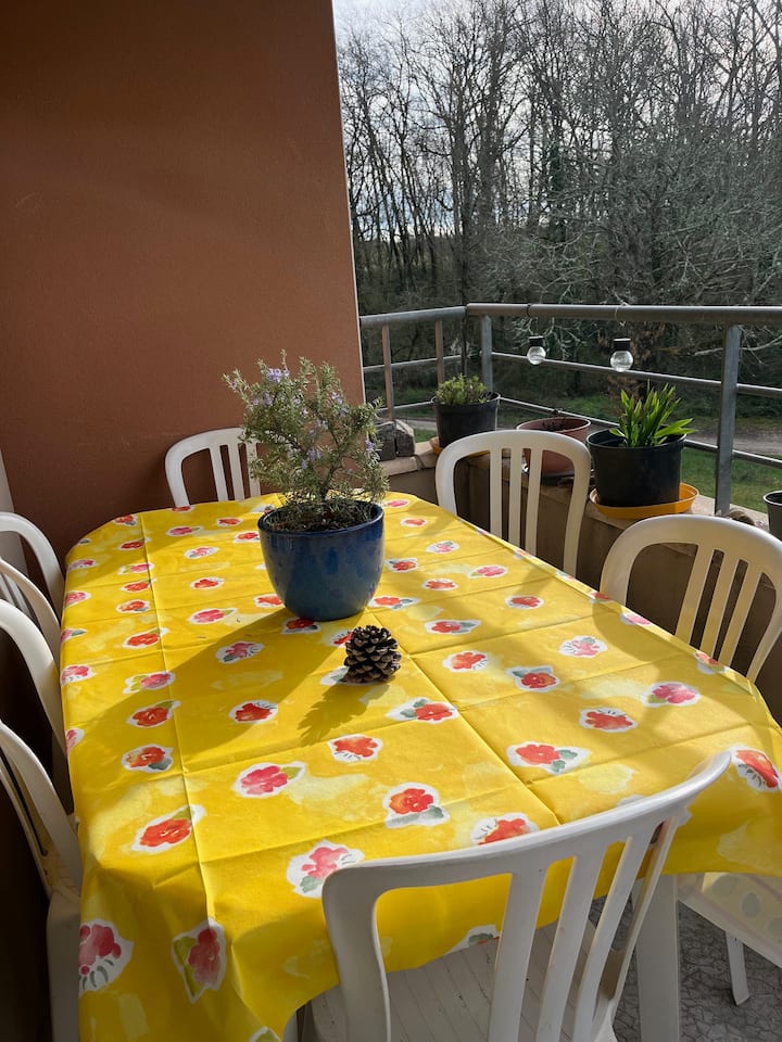 1er éTage Calme Sans Vis à Vis - Puy-l'Évêque