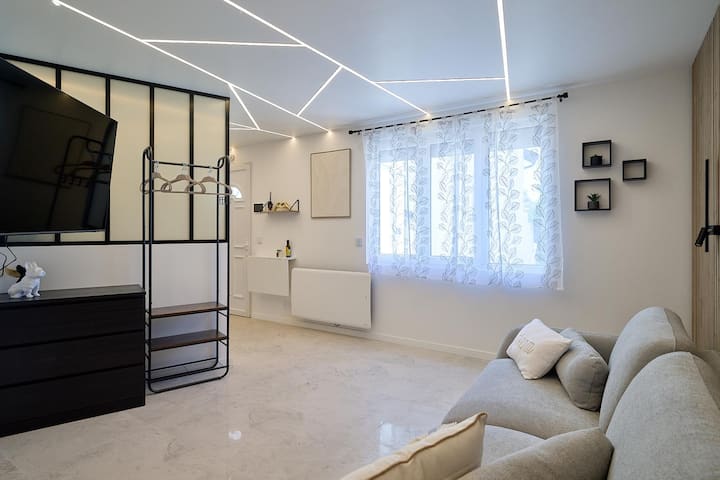 Studio Haut De Gamme • Design & Confort • Rer 5min - Neuilly-sur-Marne