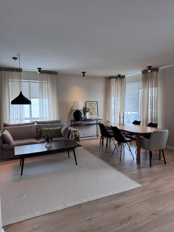 2 Svefnherbergja íBúð í Rólegu Hverfi - Reykjavik