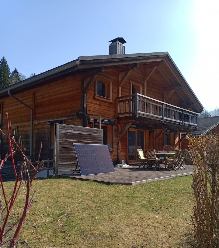 Chalet En Bois - Lac de Saint-Guérin