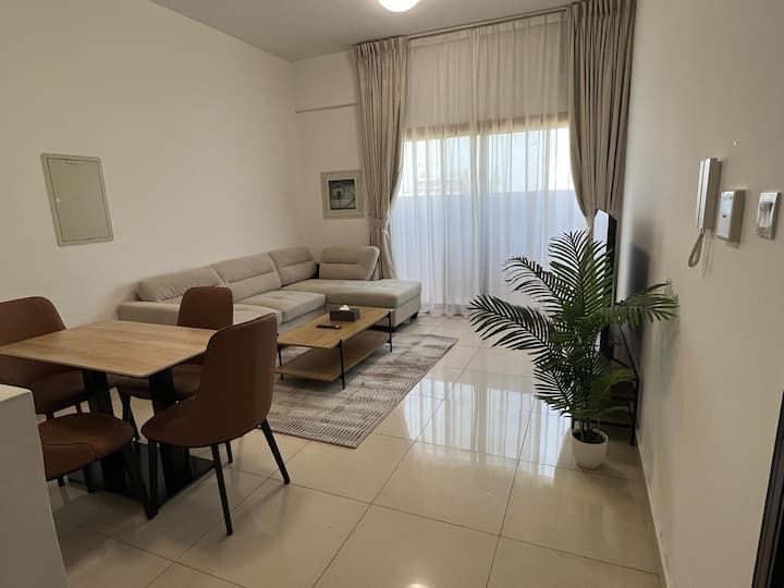 Fully Furnished 1 Bhk| Al Warsan Dubai - Dubaj