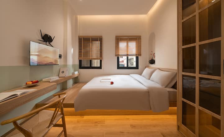 Quiet&new Apt In Hcm Center! Free Lift& Window - Ho Chi Minh City