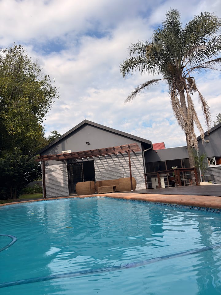 101 Marais Villa - Hartbeespoort