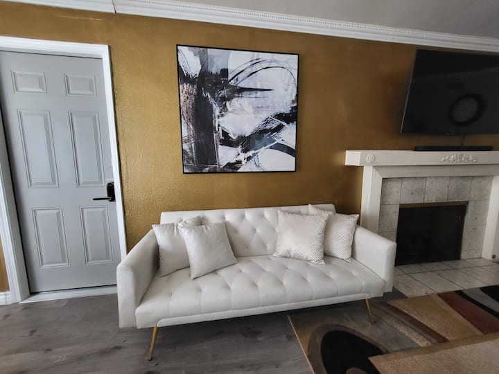 Dreaming Disneyland-3br/4beds - Buena Park, CA