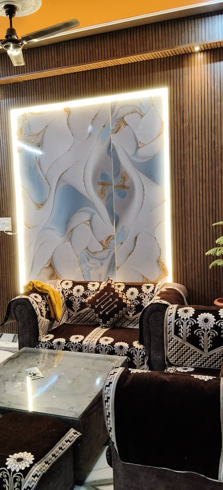 Shanti Dham
Spiritual Retreat In Vrindavan - Vrindavan