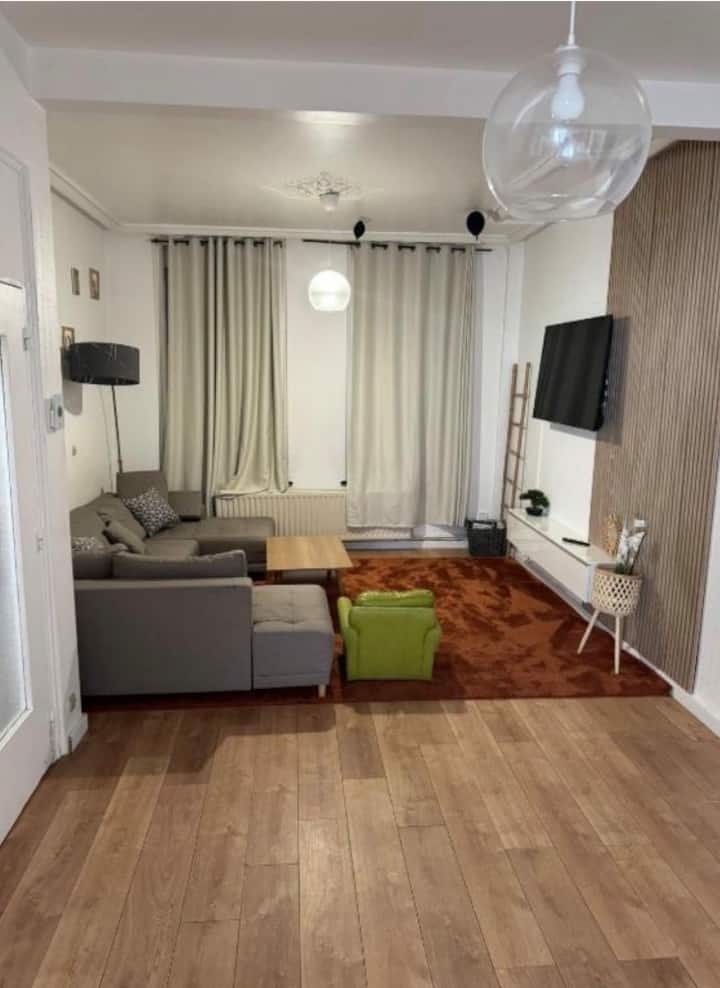 Maison Chaleureuse Au Cœur De Lille. - Armentières