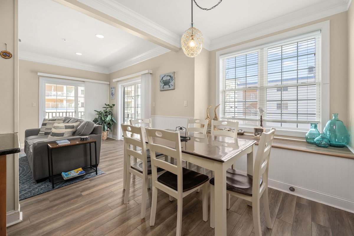 Ocean Block 4BR | Steps to Beach | Sleeps 14 - Houses for Rent in Ocean ...