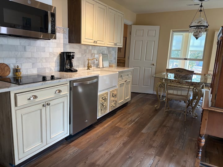 Charming Coastal Apartment - Annapolis, MD