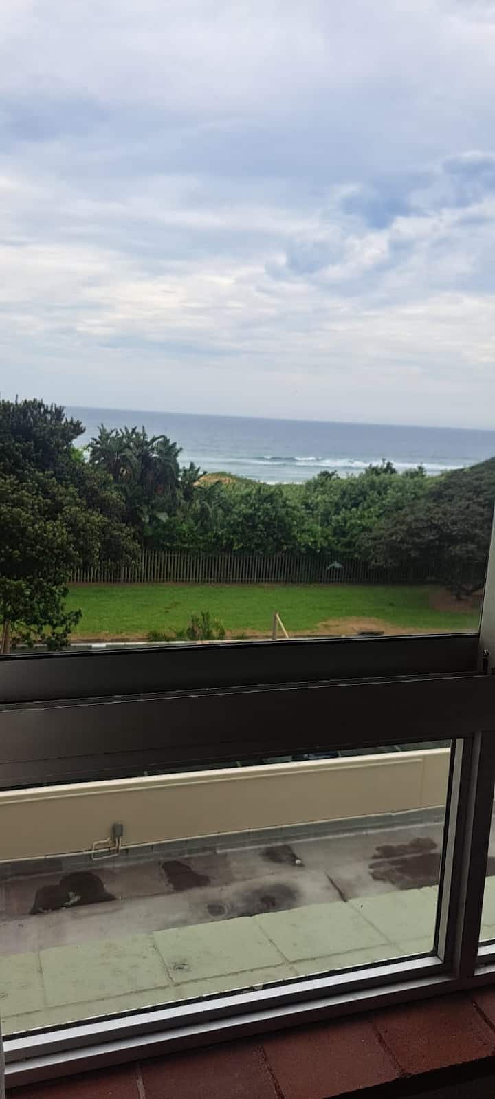 Oceanfront Oasis | Beach Access | Sea Views - Amanzimtoti