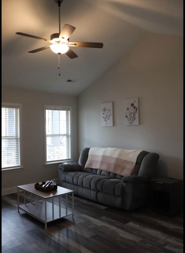 Fully Furnished Boiling Springs Retreat - Lake Bowen, SC