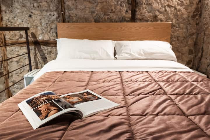Eva - Loft D'autore Pietra & Acciaio By Alterego - Salerno