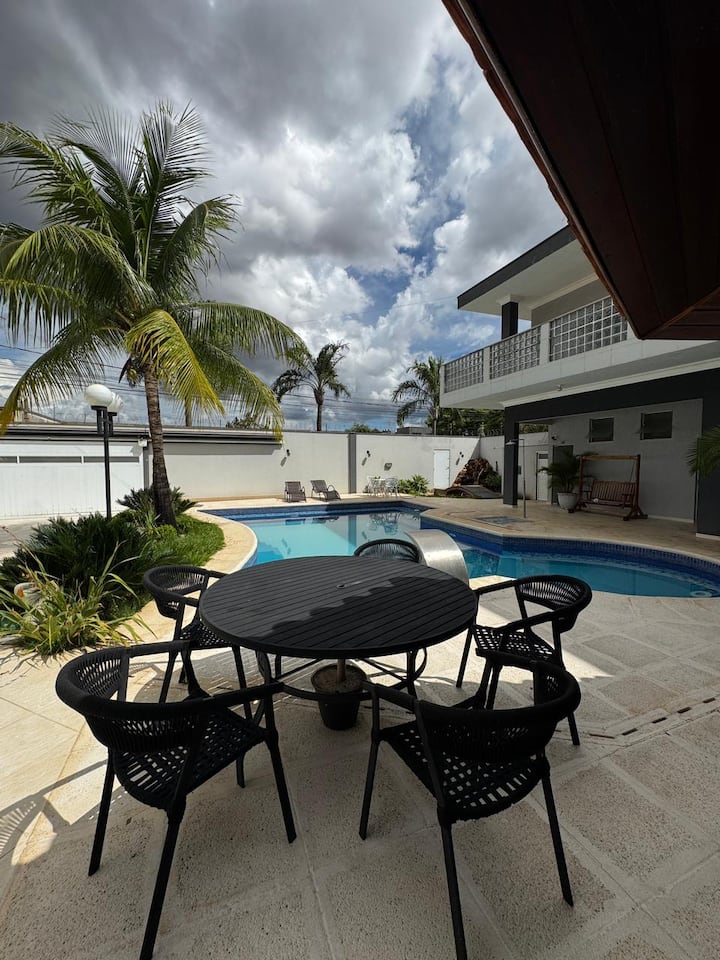 Chacará Com 3 Andares. - Araras