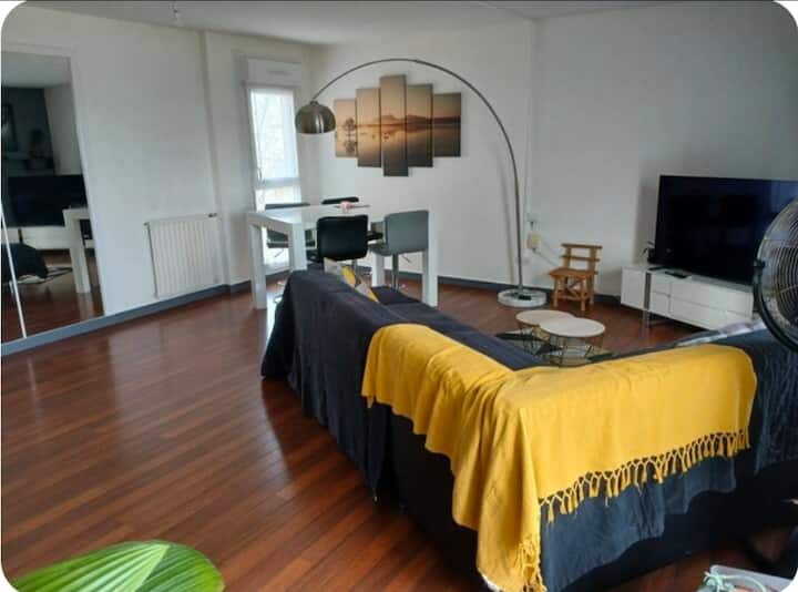 Appartement Lumineux Et Spacieux Pour 4 Personnes - Angers