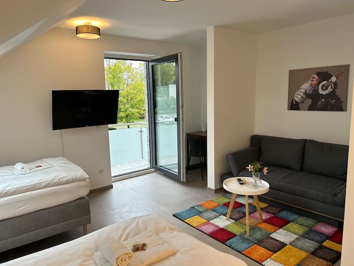 Heaven Homes: Studio Für 4 | Balkon & Parken - Paderborn