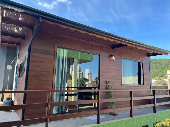 Kitnet Rústica | Aconchegante E Próximo à Praia - Itapema