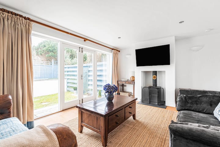 Coastal Cottage With Countryside Views - Crackington Haven