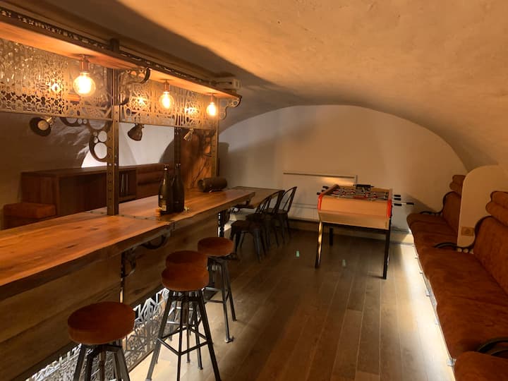 Cave Aménagée Vip, Jusqu’à 60 Personnes - Montbéliard