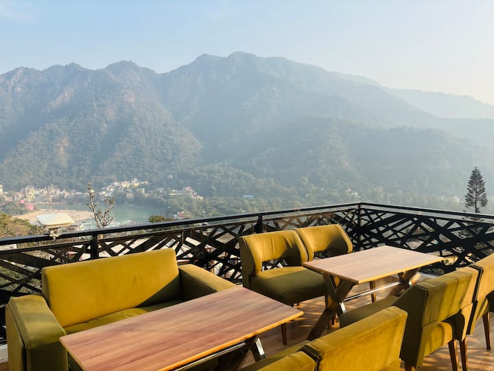 Yoga Town Retreat Dormitory Rishikesh - Rishikesh