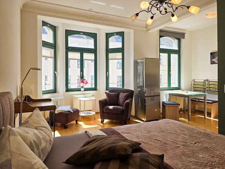 Helles Jugendstilstudio (Home-office & Garten) - Leipzig