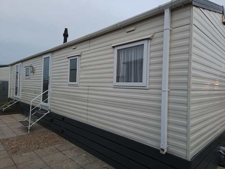 Relax And Enjoy! - Havant