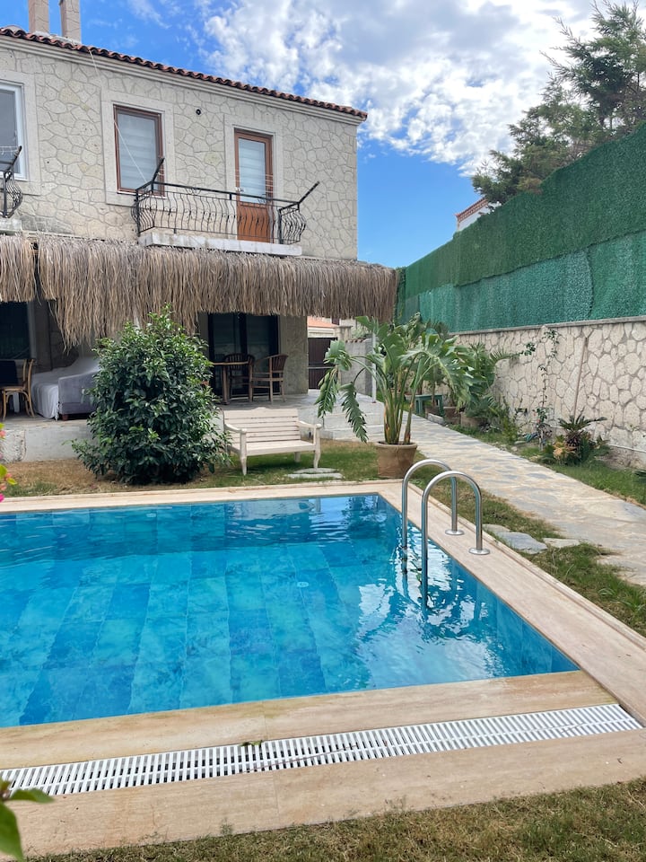 Harika Bir Konumda Alaçatı Merkezde - Alaçatı