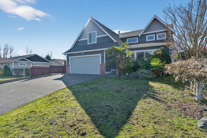 Home In Kent - Lake Tapps, WA