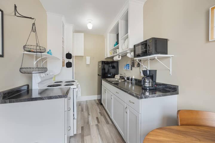 *Unit 202 Coldwater Suite: Downtown Retreat, 1 Bed - Two Harbors, MN