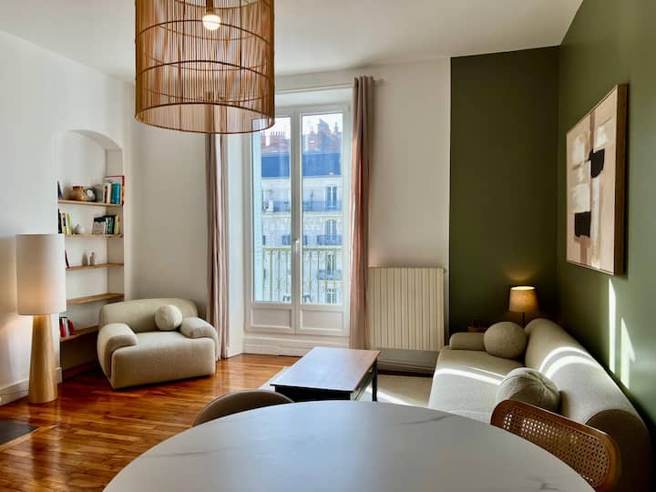 2 Chambres • Parking Privé • Gare à 5 Min - Grenoble