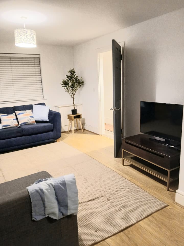 Modern Coastal Haven - Family And Dog Friendly. - Parc y Scarlets