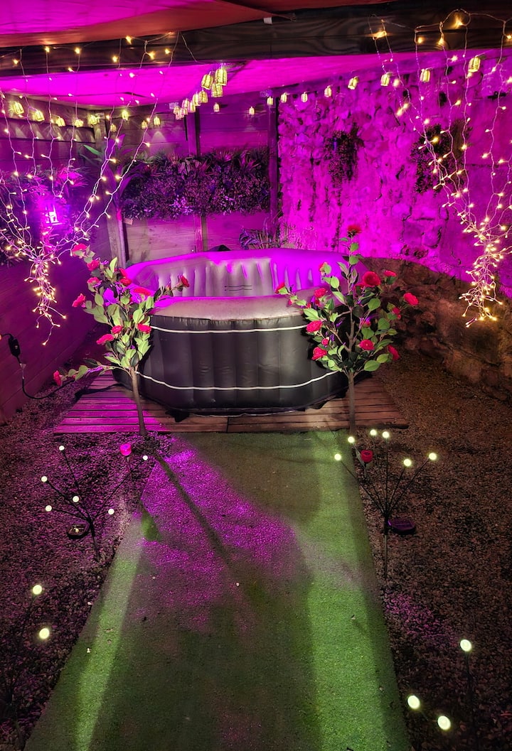 Studio Avec Jacuzzi Privé – Escapade Détente - Vierzon